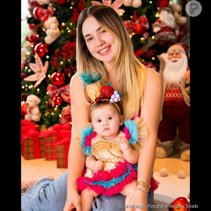 Virgínia Fonseca posou com a filha Maria Alice no colo ao posar para as ...