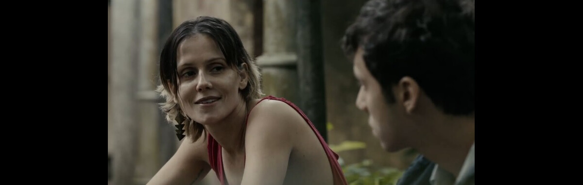 Foto No Filme Boa Sorte Deborah Secco Interpreta Judite Portadora