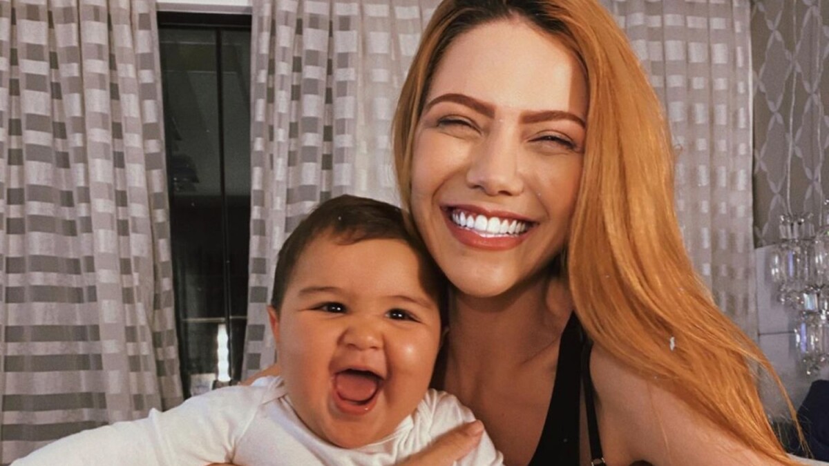 Vídeo: Sarah Poncio explica detalhes do processo de adoção de Josué ...