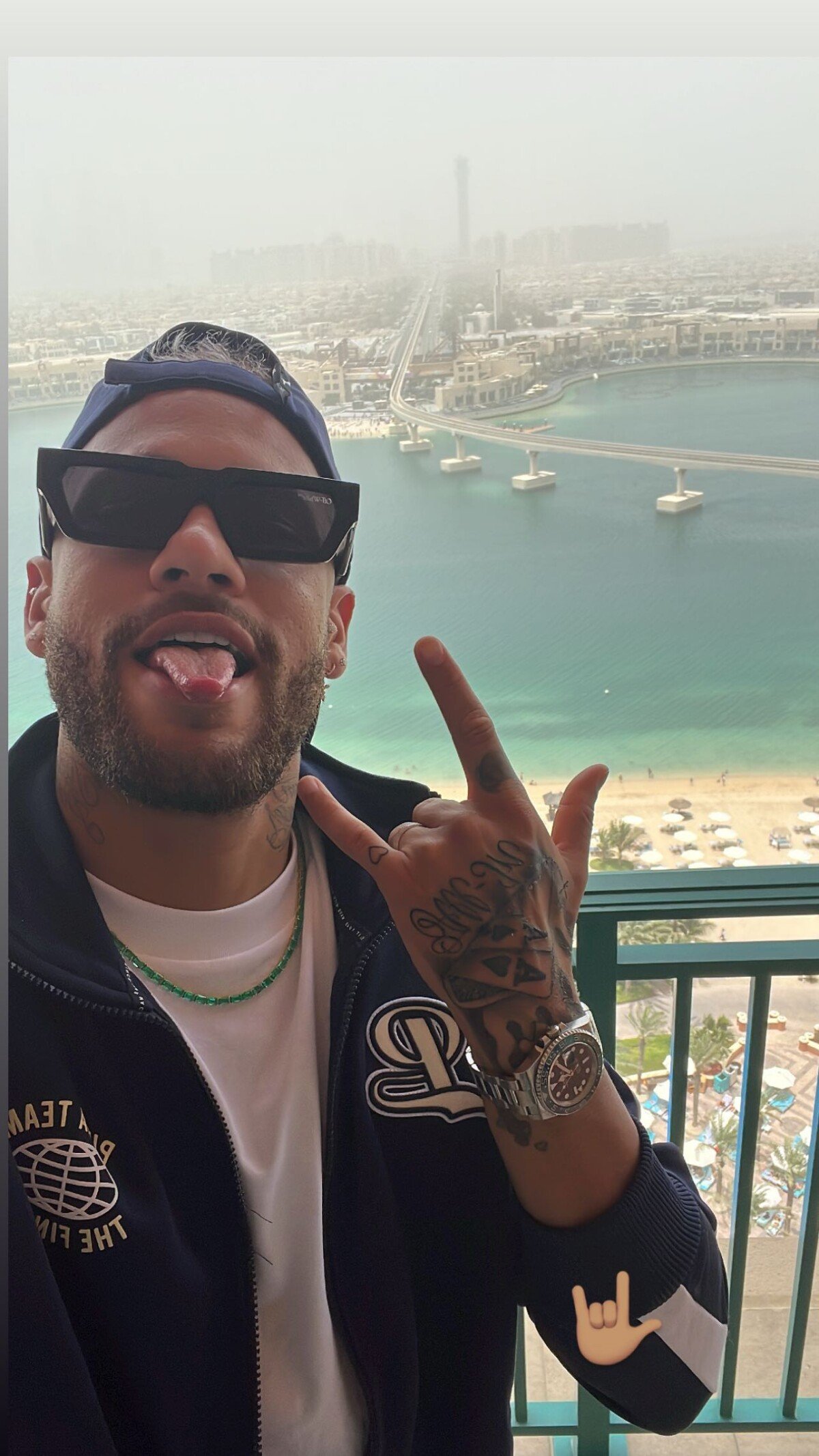 Foto: No Instagram, Neymar está mostrando detalhes da viagem - Purepeople