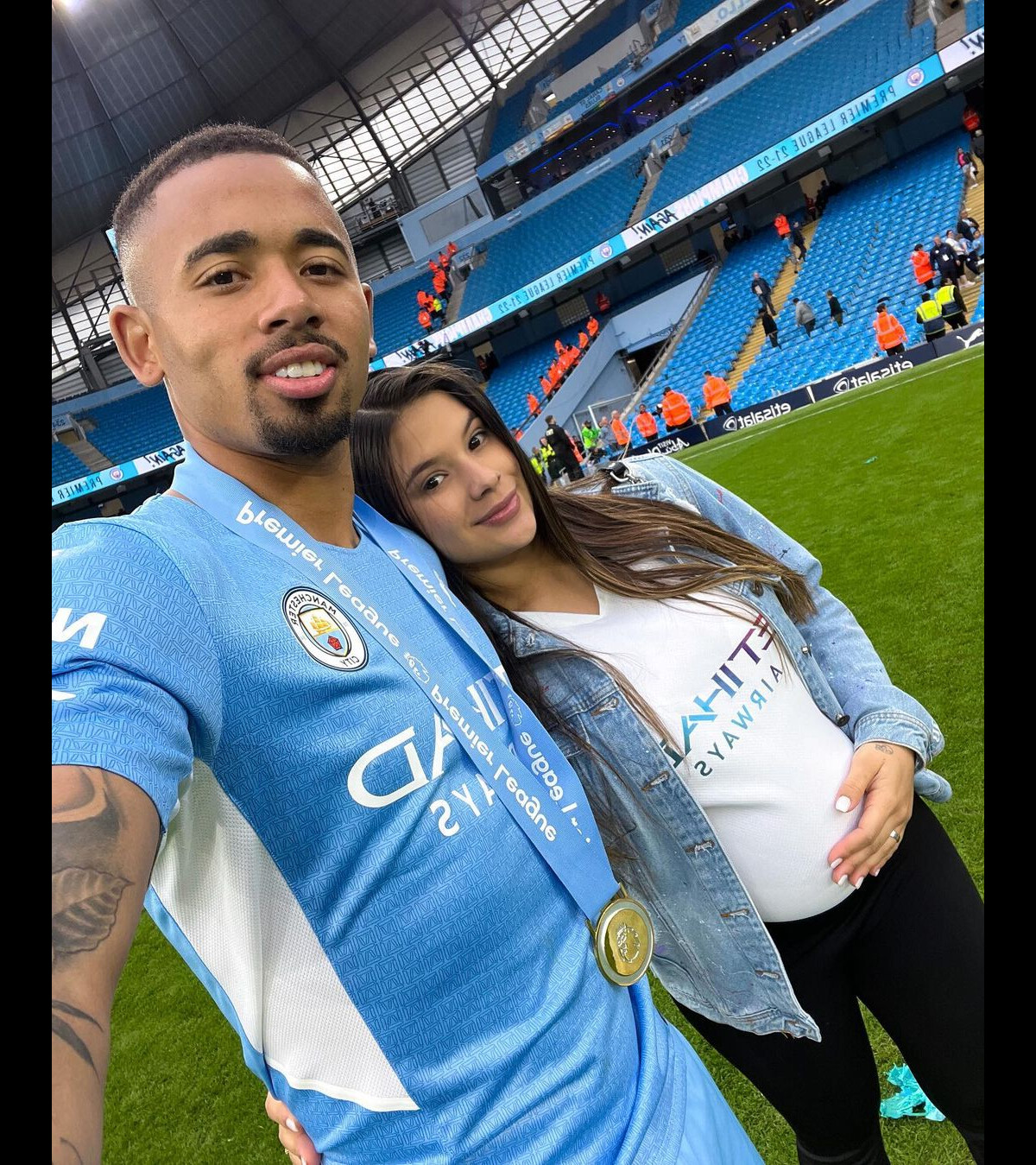 Foto: Gabriel Jesus e Raiane Lima anunciaram a gravidez em setembro de ...
