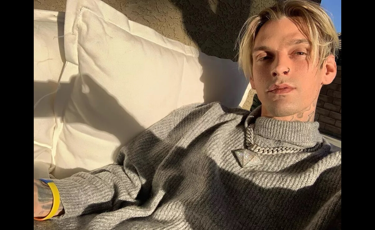 Foto: O cantor americano Aaron Cartar foi encontrado sem vida em sua ...