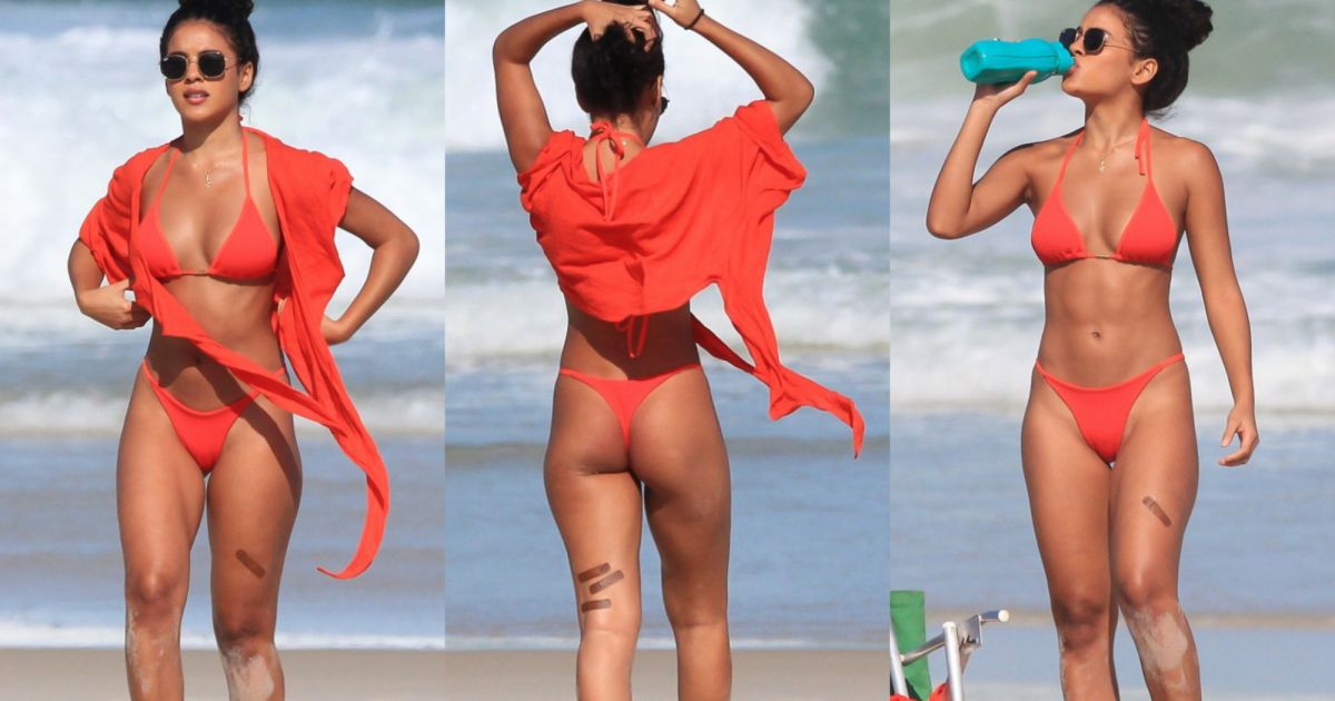 Quem é a Muda da novela 'Pantanal'? Veja 30 fotos de Bella Campos de biquíni na praia - Purepeople