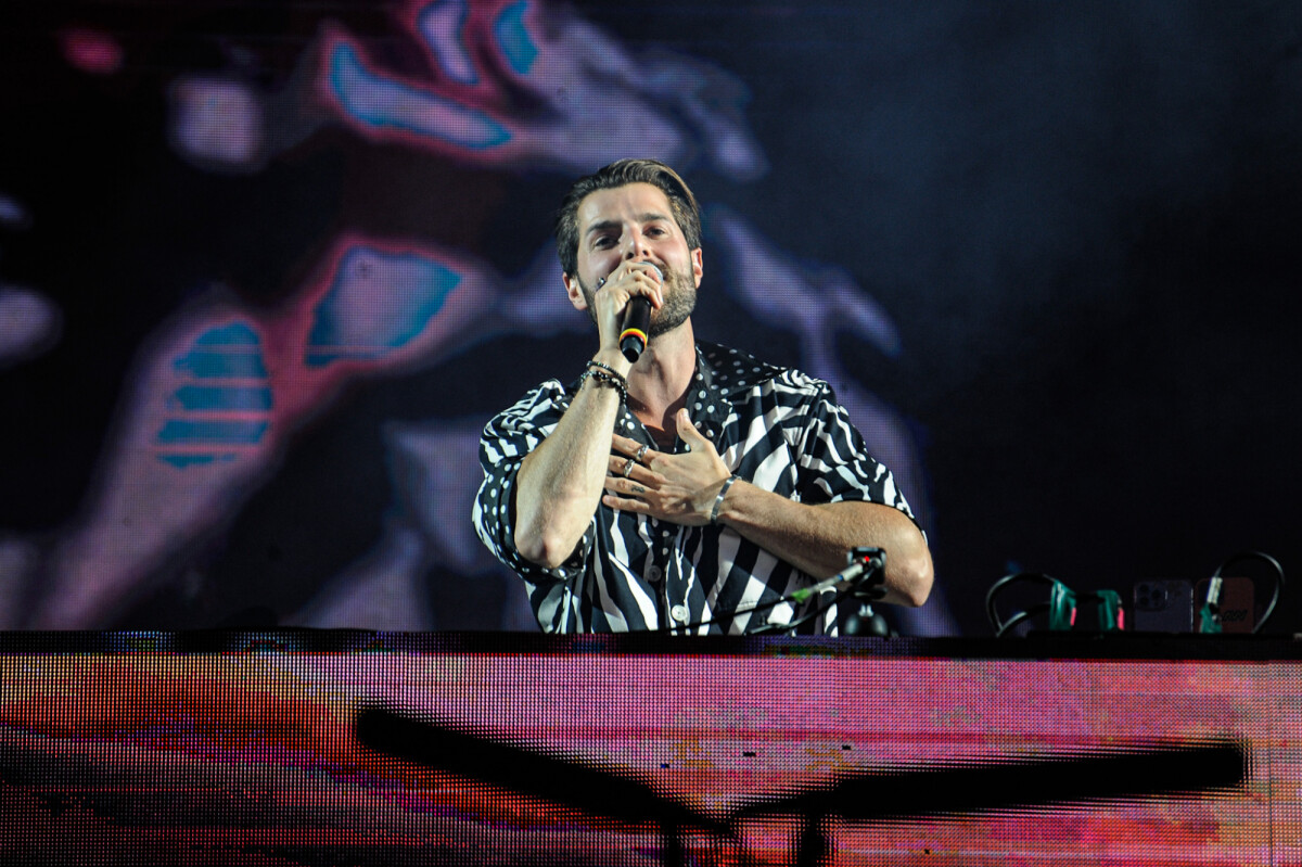 Foto: Alok agitou o público com remix de artistas brasileiros - Purepeople