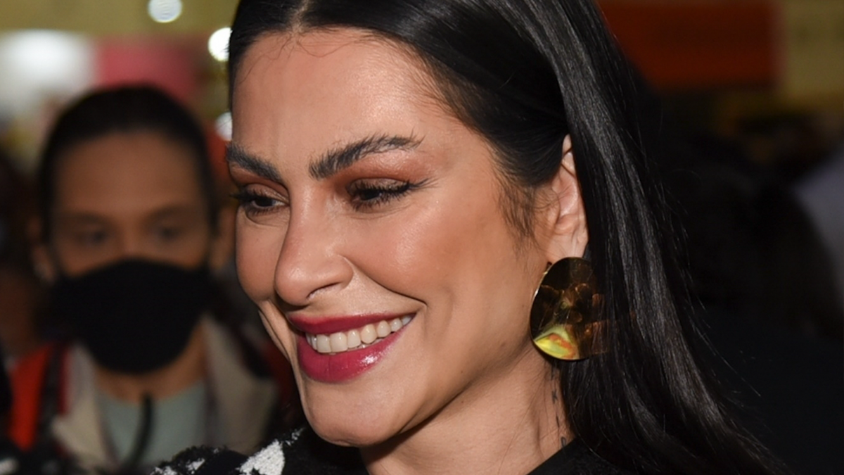 Foto: Cleo Pires chamou a atenção nas redes sociais na noite desta ...
