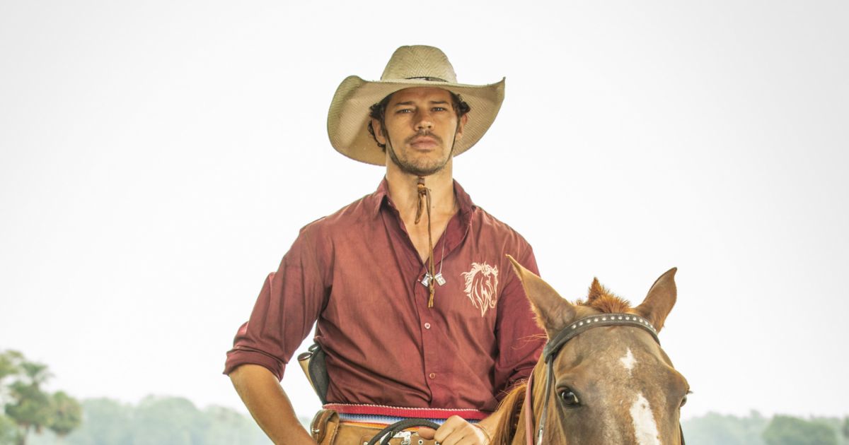 Renato sabe que Zefa só tem interesse em Tadeu, na novela 'Pantanal ...