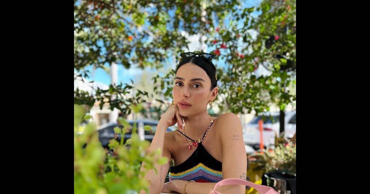 Thayla Ayala não conseguiu segurar a emoção ao se descobrir mãe de ...