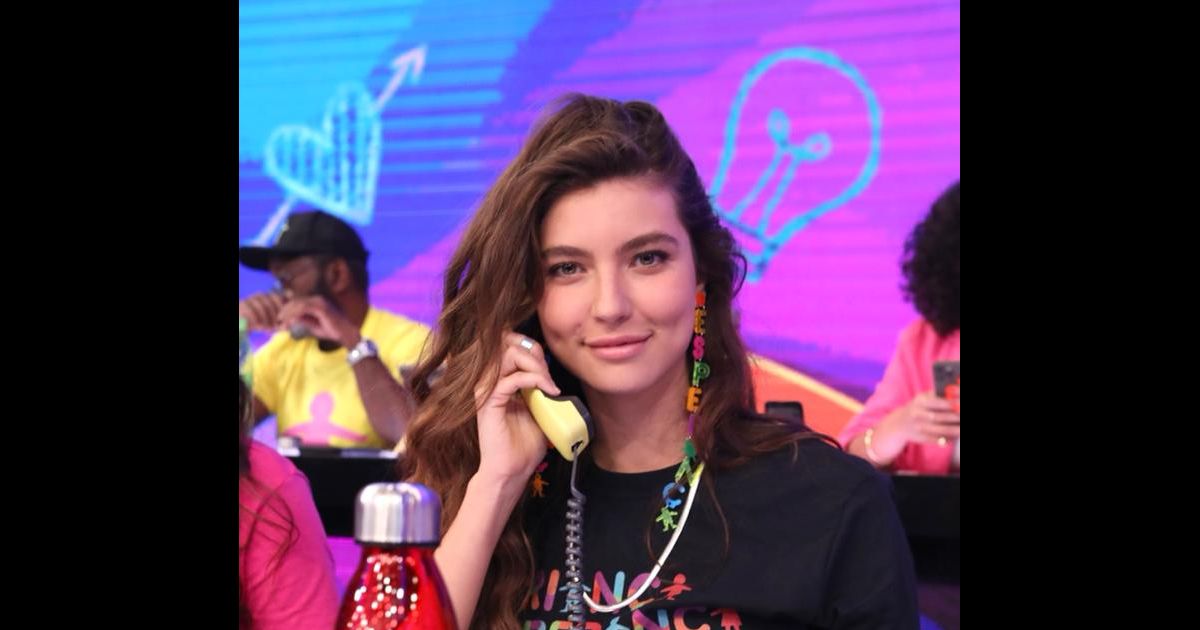 Maria Elisa (Alanis Guillen) vai ser afastada do filho, Domingos, na ...