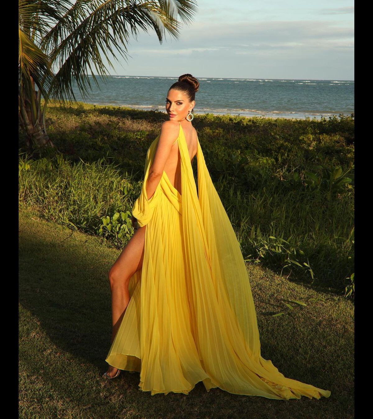Foto: Look amarelo para convidada de casamento: o vestido usado por ...