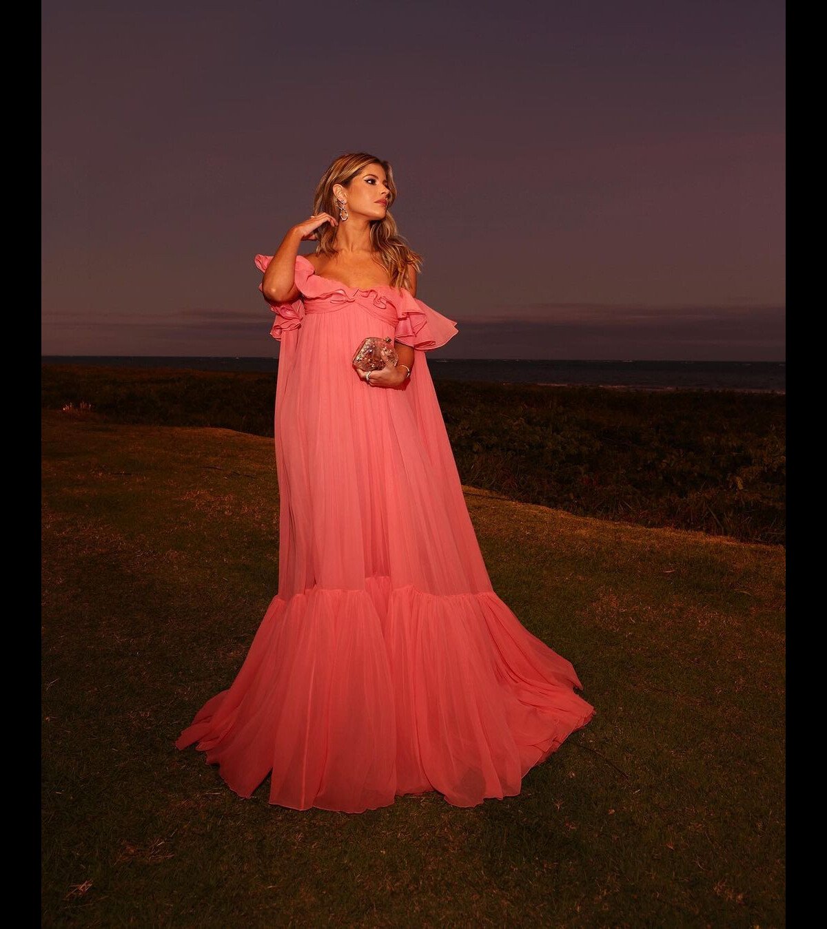 Foto: Vestido rosa de Lala Rudge tinha decote ombro a ombro e tecido ...