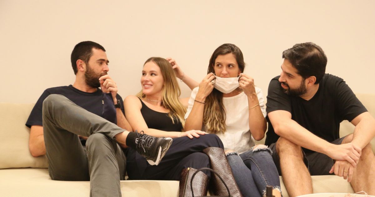 Fiorella Mattheis e Roberto Marinho Neto mantêm um relacionamento ...