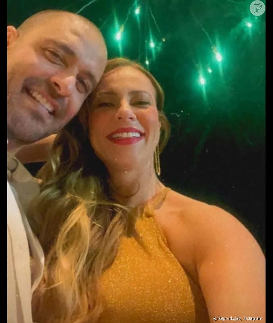 Paolla Oliveira e Diogo Nogueira: veja fotos e vídeos do Réveillon do casal em cima do palco ...