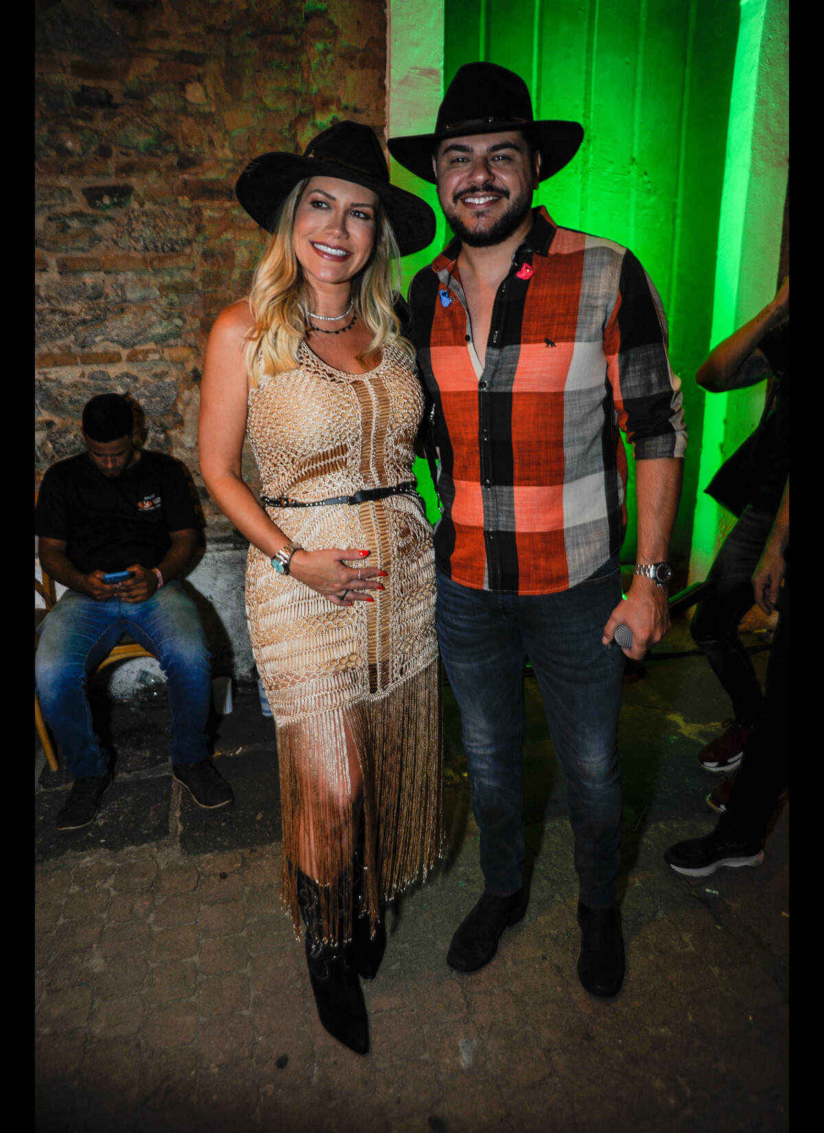 Foto: Cristiano, dupla de Zé Neto, levou a esposa grávida, Paula ... Foto: Cristiano, dupla de Zé Neto, levou a esposa grávida, Paula ...