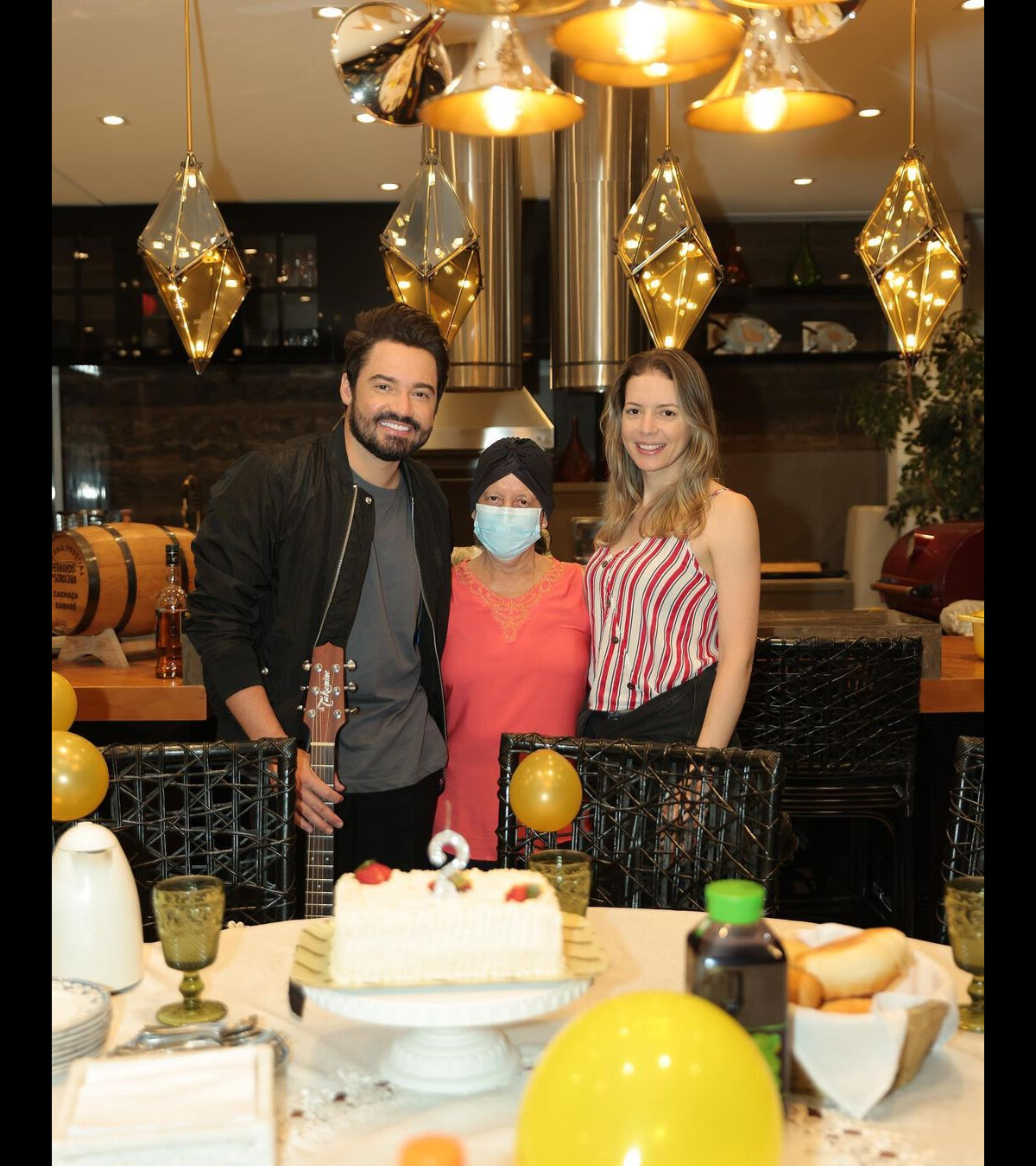 Foto: Fernando Zor aproveitou o Dia Internacional da Mulher para ...