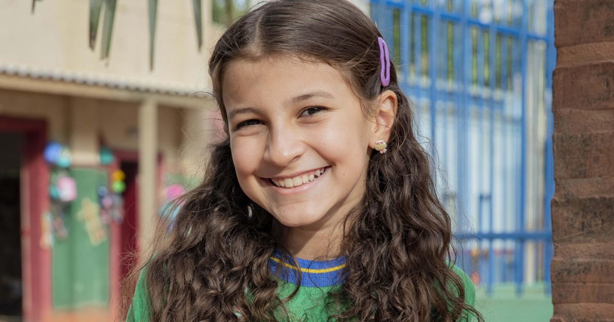 Na novela 'Terra e Paixão', Rosa (Maria Carolina Basilio) é a amiga que ...