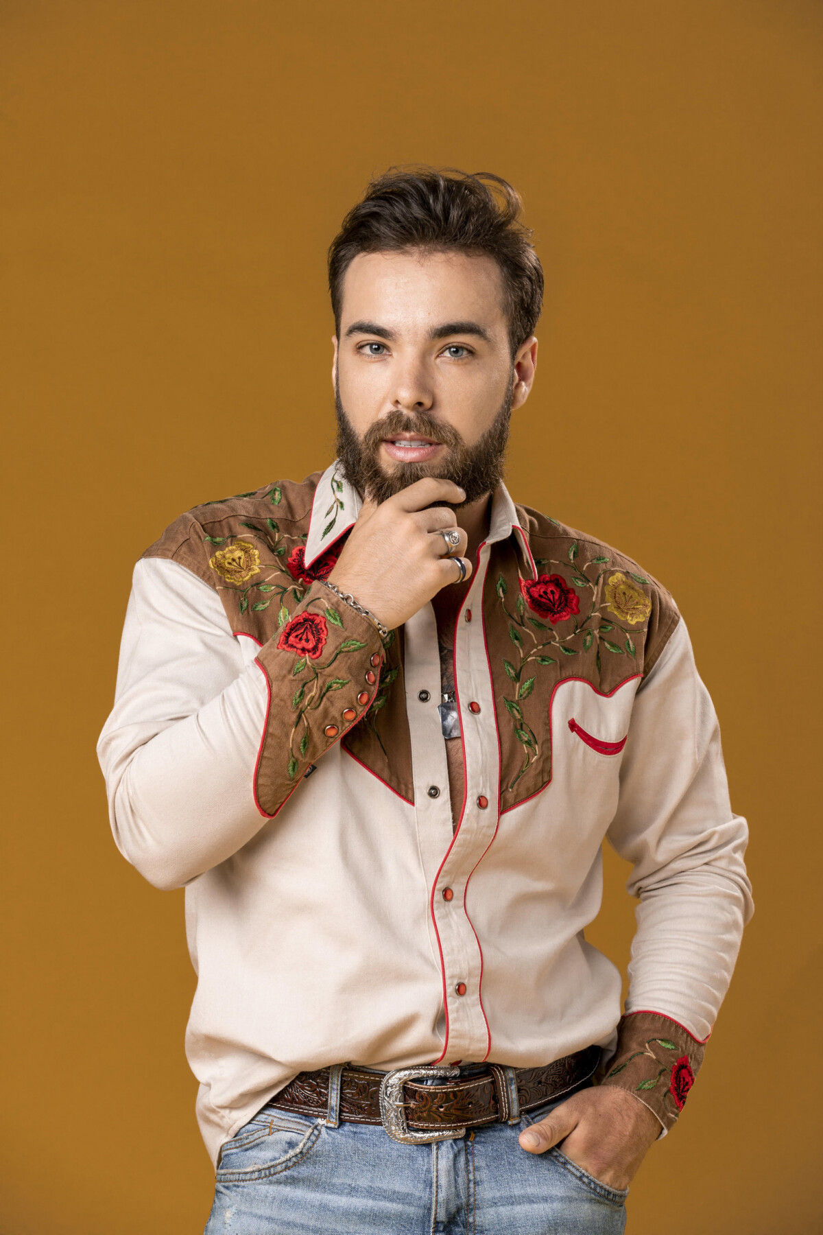 Foto: Na novela 'Terra e Paixão', Fernando Galego (Ignacio Luz) é o ...
