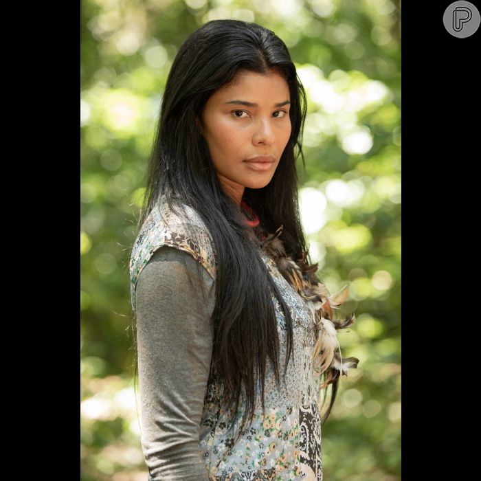 Iraê Guató (Suyane Moreira) é a filha de Jurecê (Daniel Munduruku), tem ...