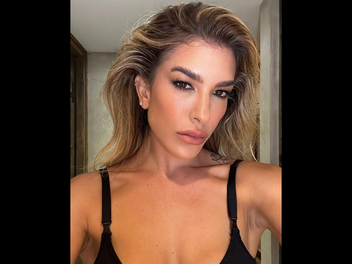 Foto: Lorena Improta reclamou de algumas fãs de Léo Santana - Purepeople