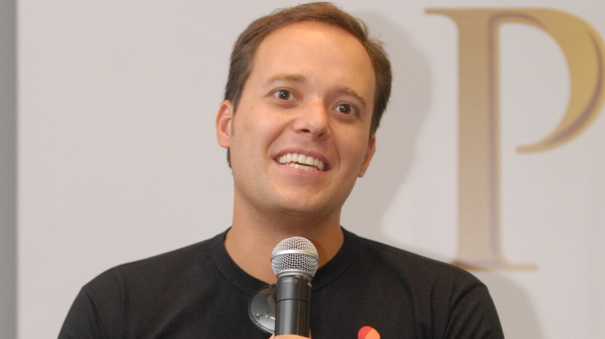 Foto: Pastor André Valadão se pronunciou após boatos de caso com atriz ...