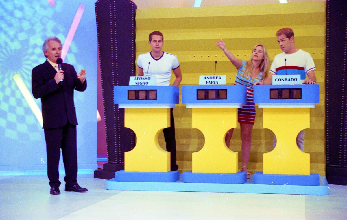 Foto: No SBT, Otávio Mesquita apresentou o 'Tempo de Alegria' (foto), substituiu Serginho ...