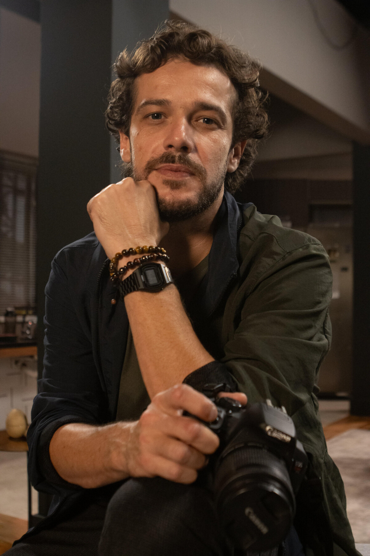 Foto: Luca Baggio (Jayme Matarazzo) é fotógrafo na produtora, namorava Electra (Juliana Paiva) e ...