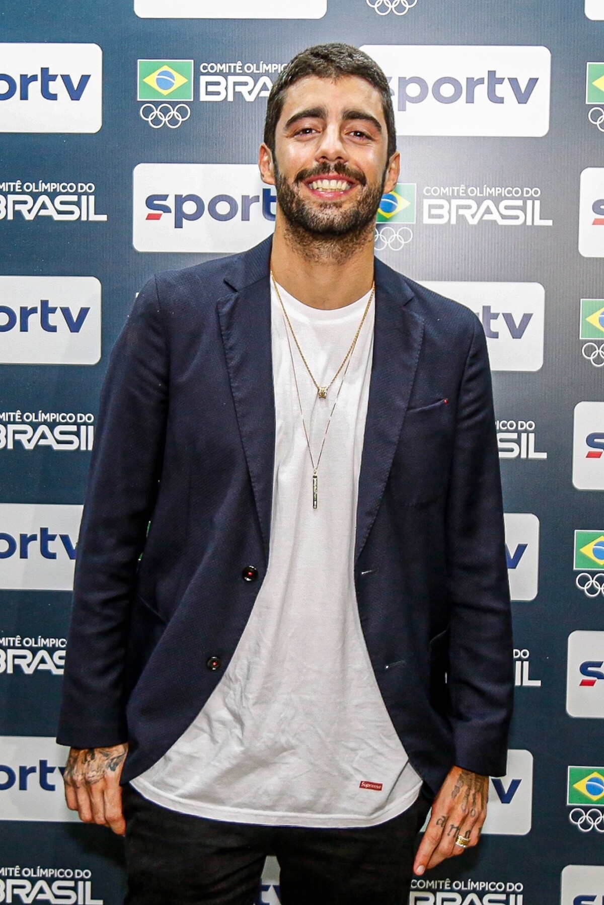 Foto: Pedro Scooby lamenta morte do pai que o abandonou, construiu ...