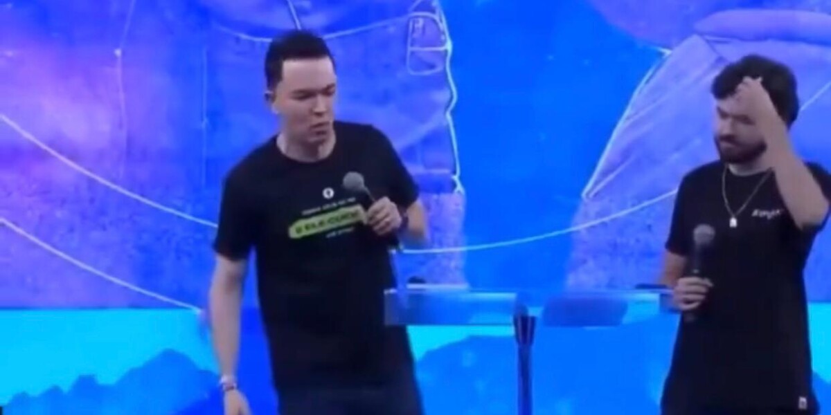 Foto: Pastor Lucinho disse que beijou na boca da própria filha antes do ...