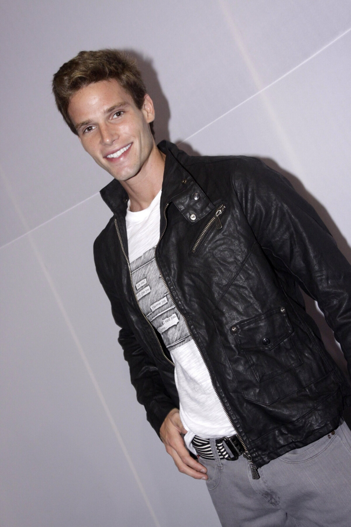 Foto: Jonatas Faro interpretou Conrado em 'Cheias de Charme', mas sumiu ...