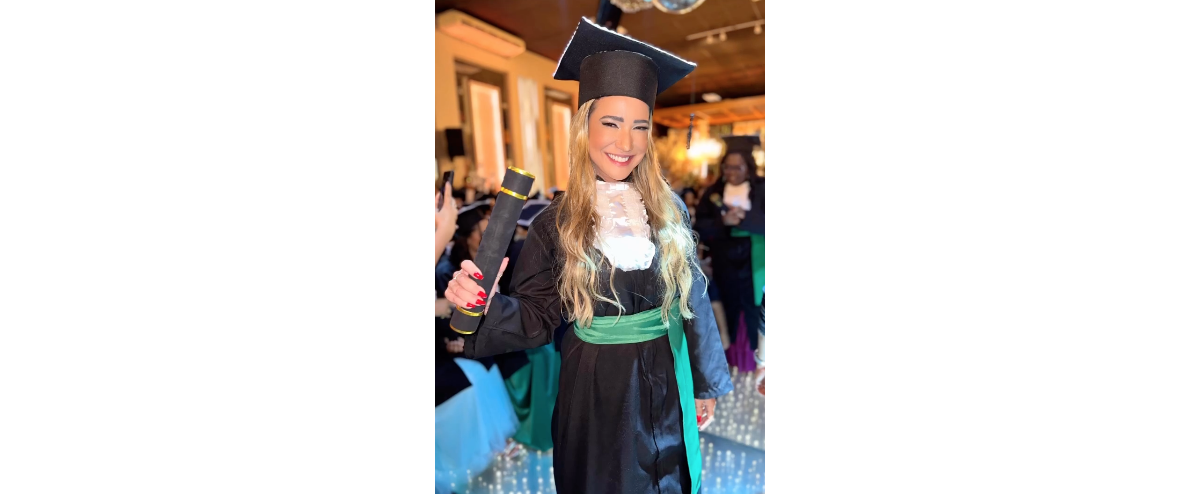 Foto: Ana de Biase, que largou a faculdade de direito para ingressar na ...
