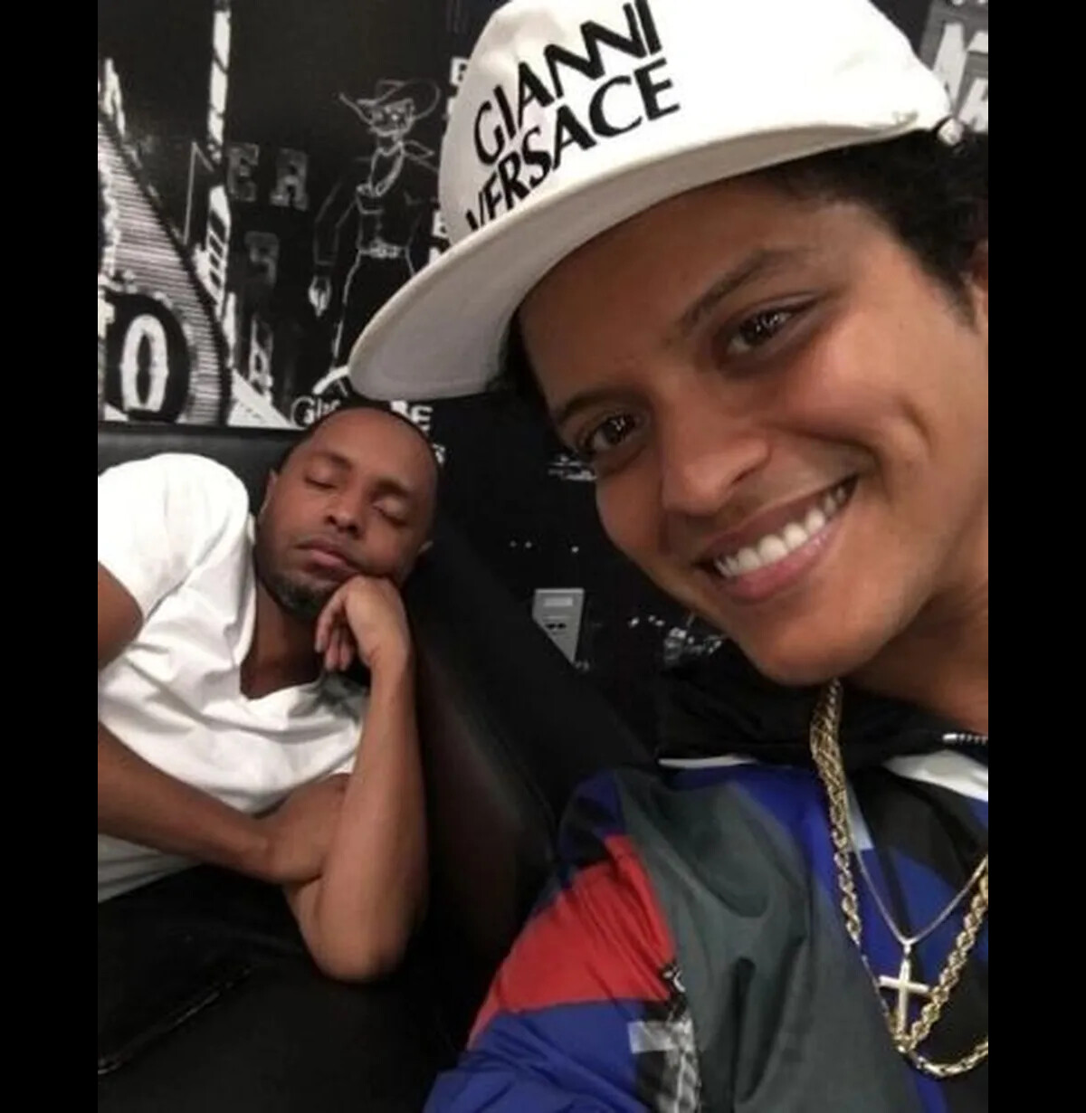 Foto: John Fossit é o tecladista de Bruno Mars. - Purepeople