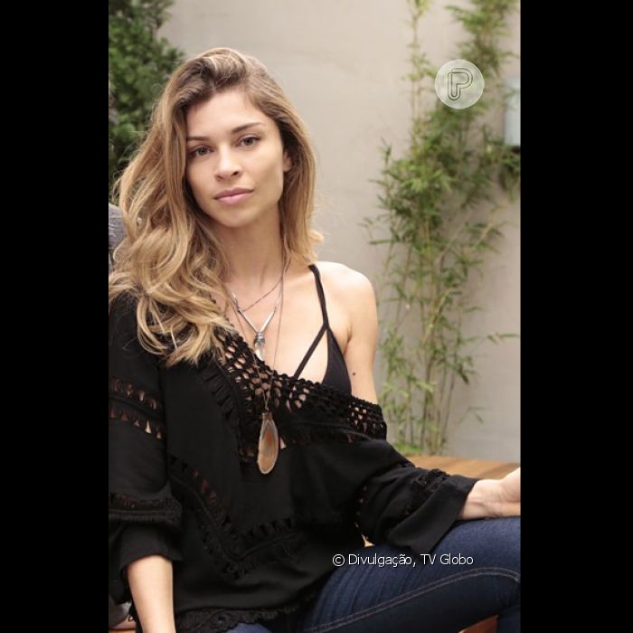 Com o vício em crack, Larissa, personagem de Grazi Massafera na novela ...