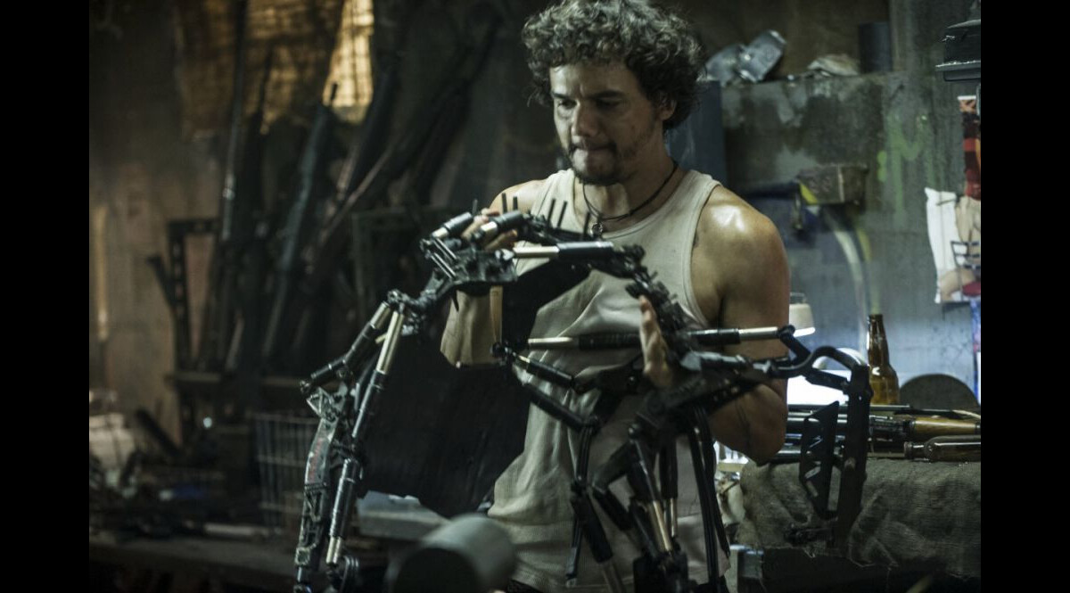 Foto: Wagner Moura interpreta Spider, um 'chefe do submundo', que ajuda ...