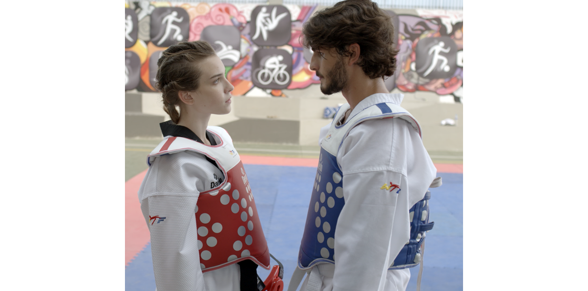 Foto: Roger (Brenno Leone) insiste em conquistar Flávia (Marcella ...