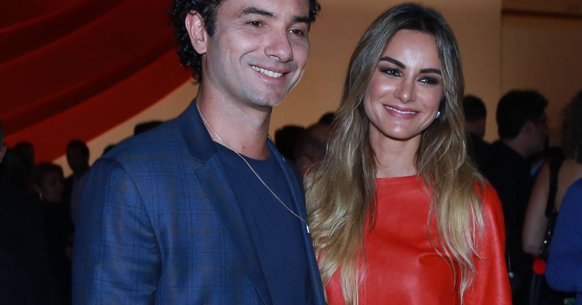 O apresentador Marco Luque compareceu ao evento ao lado de sua esposa ...