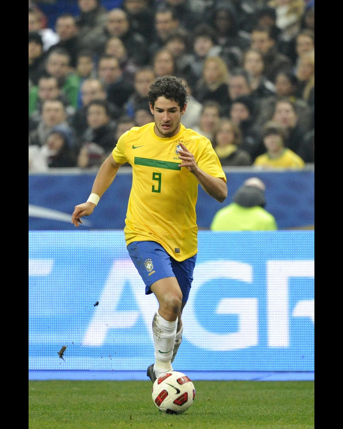 Foto: Alexandre Pato vem morar no Brasil com a namorada, Barbara ...