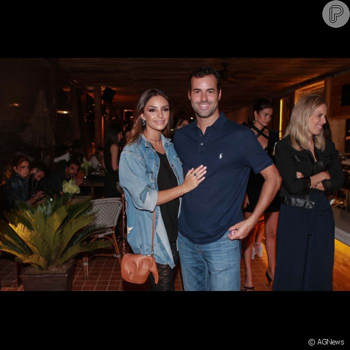 A ex-mulher de Kaká ficou noiva do empresáriom em Fernando de Noronha ...