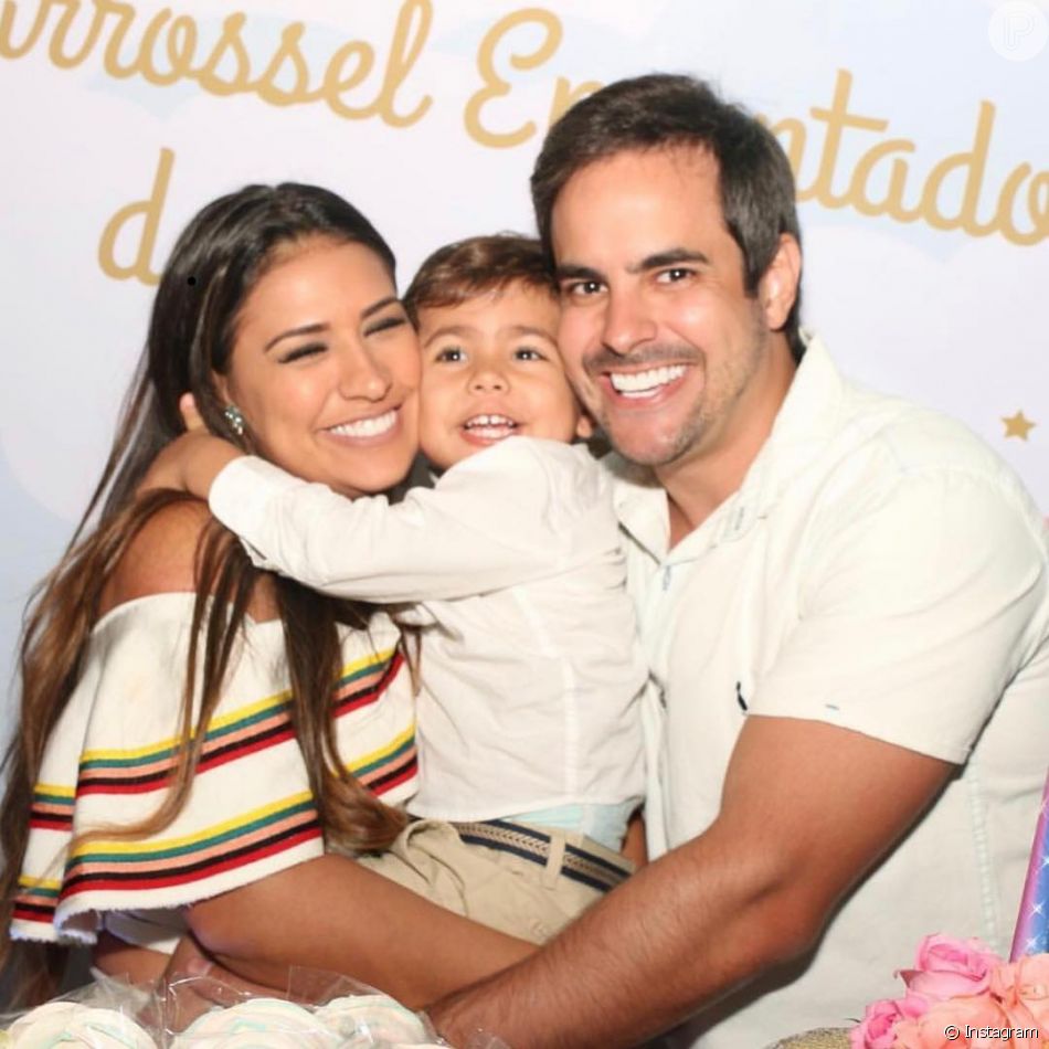 Henry, filho de Simone e Kaká Diniz, atualmente está com 4 anos ... Henry, filho de Simone e Kaká Diniz, atualmente está com 4 anos ...
