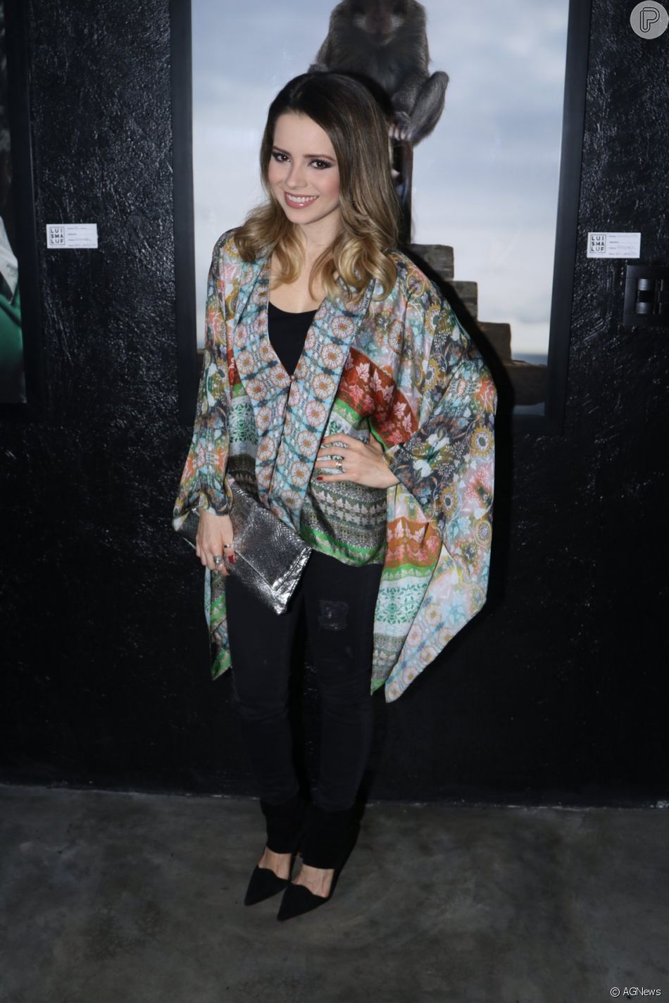Sandy mudou completamente seus looks em apresentações e também no dia a ...
