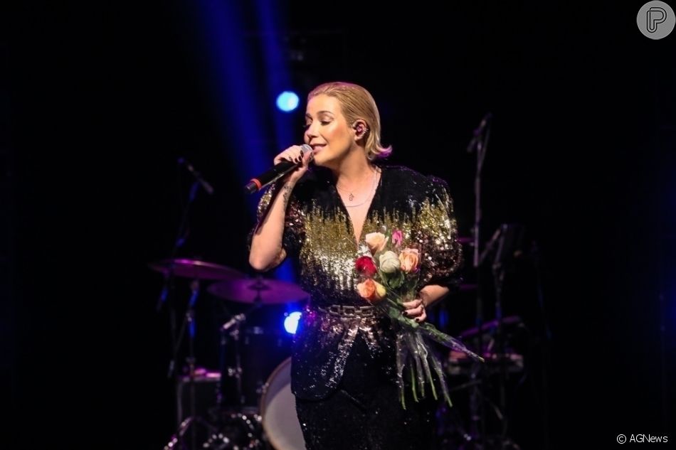 Luiza Possi estreou a nova turnê, 'Você Sorriu Pra Mim', em São Paulo ... Luiza Possi estreou a nova turnê, 'Você Sorriu Pra Mim', em São Paulo ...