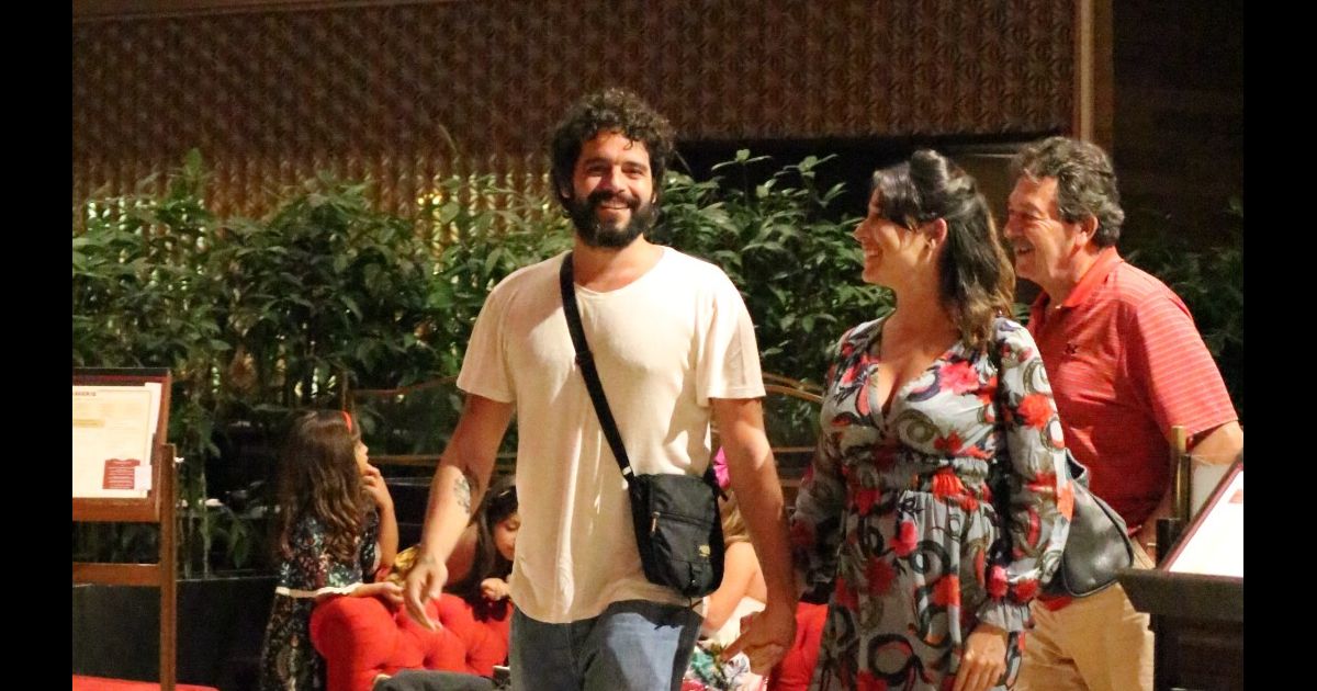 Grávida do primeiro filho, Giselle Itié deixou evidente o barrigão de 5 ...