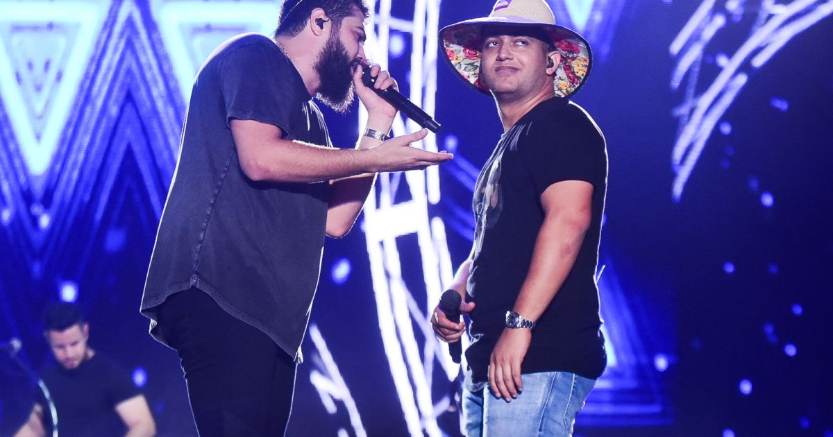 Henrique e Juliano fizeram show no Caldas Country 2019 - Purepeople
