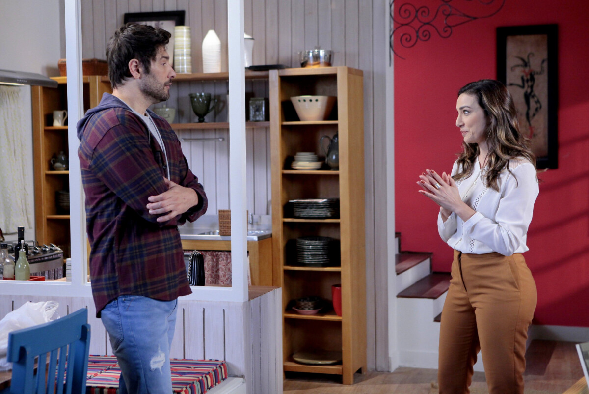 Foto: Afonso (Victor Percoraro) e Fernanda (Cris Carniato) ficam cada vez mais próximos na ...
