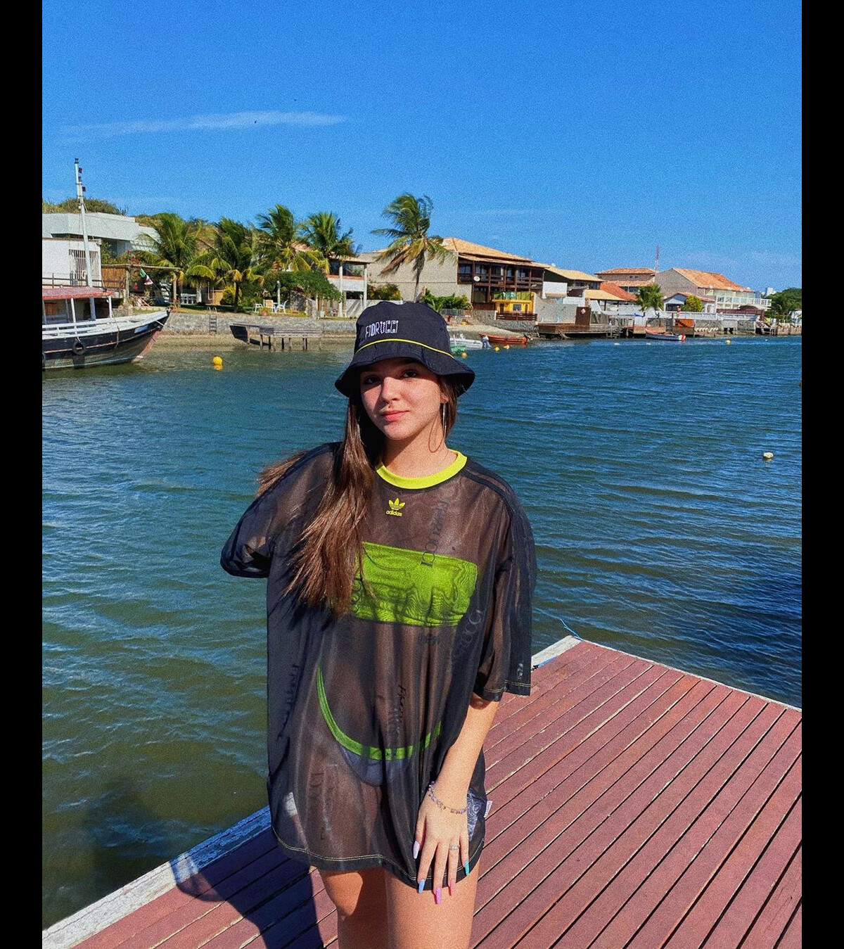 Foto: Veja foto de Mel Maia com biquíni trendy e vestido estiloso ...