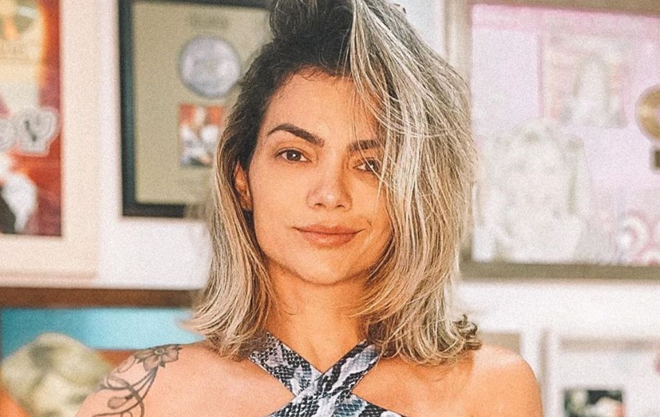 Corpo de Kelly Key chama atenção em foto e cantora rebate crítica. Veja ...
