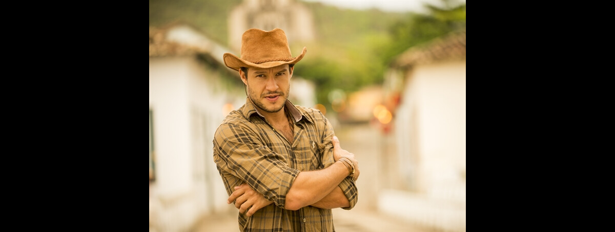 Foto: Nando Rodrigues fez sucesso na Globo como Virgílio na novela 'Em ...