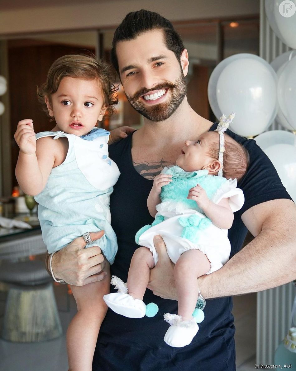 Alok reuniu os filhos com Romana Novais, para celebrar os 4 meses de ...