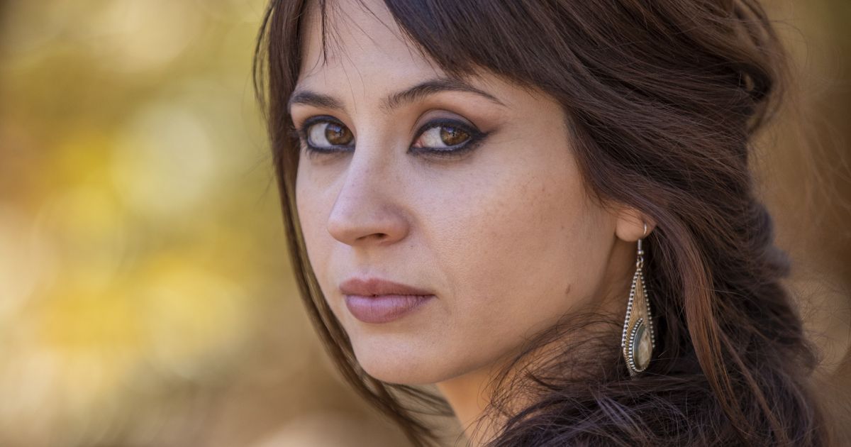 Novela 'Gênesis': Mila (Amanda Grimaldi) passa mal ao brigar com Michal ...