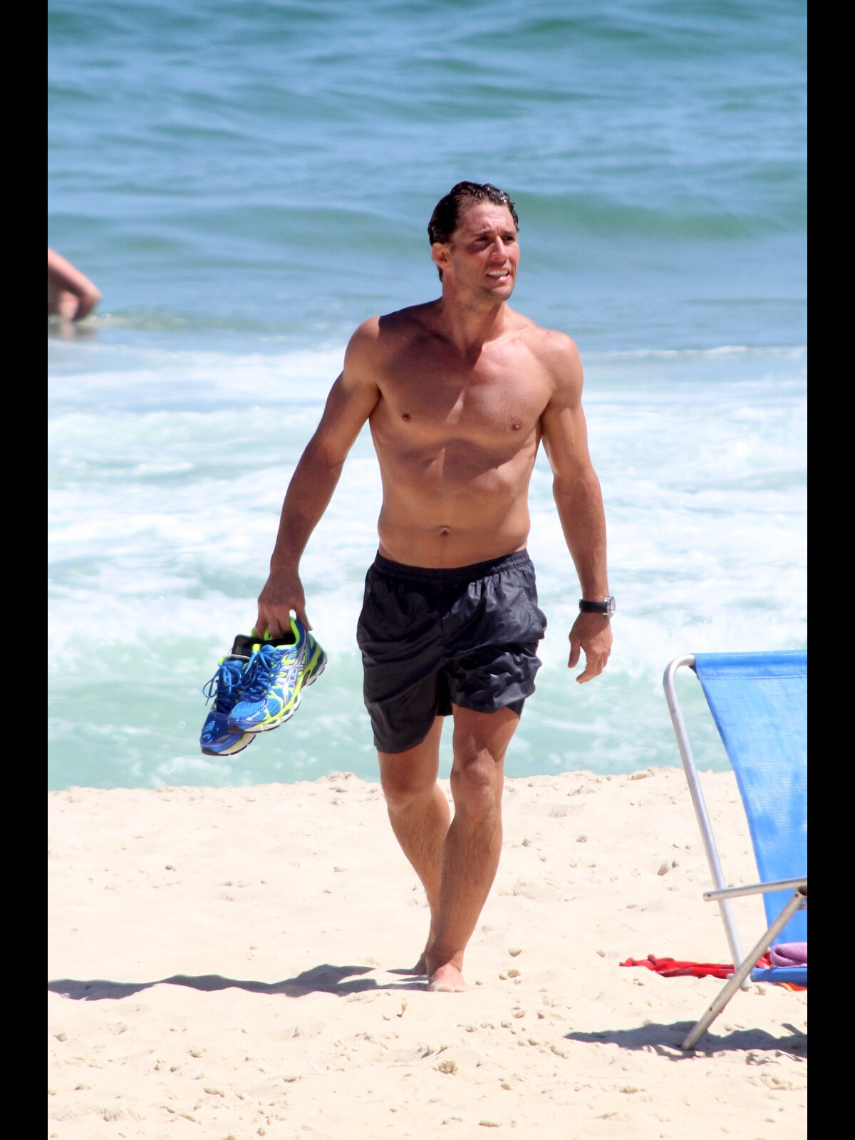 Foto: Flávio Canto mostrou sua boa forma nas areias do Leblon - Purepeople