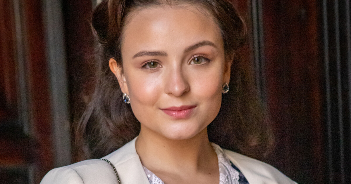 Larissa Manoela define Elisa e Isadora em 'Além da Ilusão': 'Meninas ...