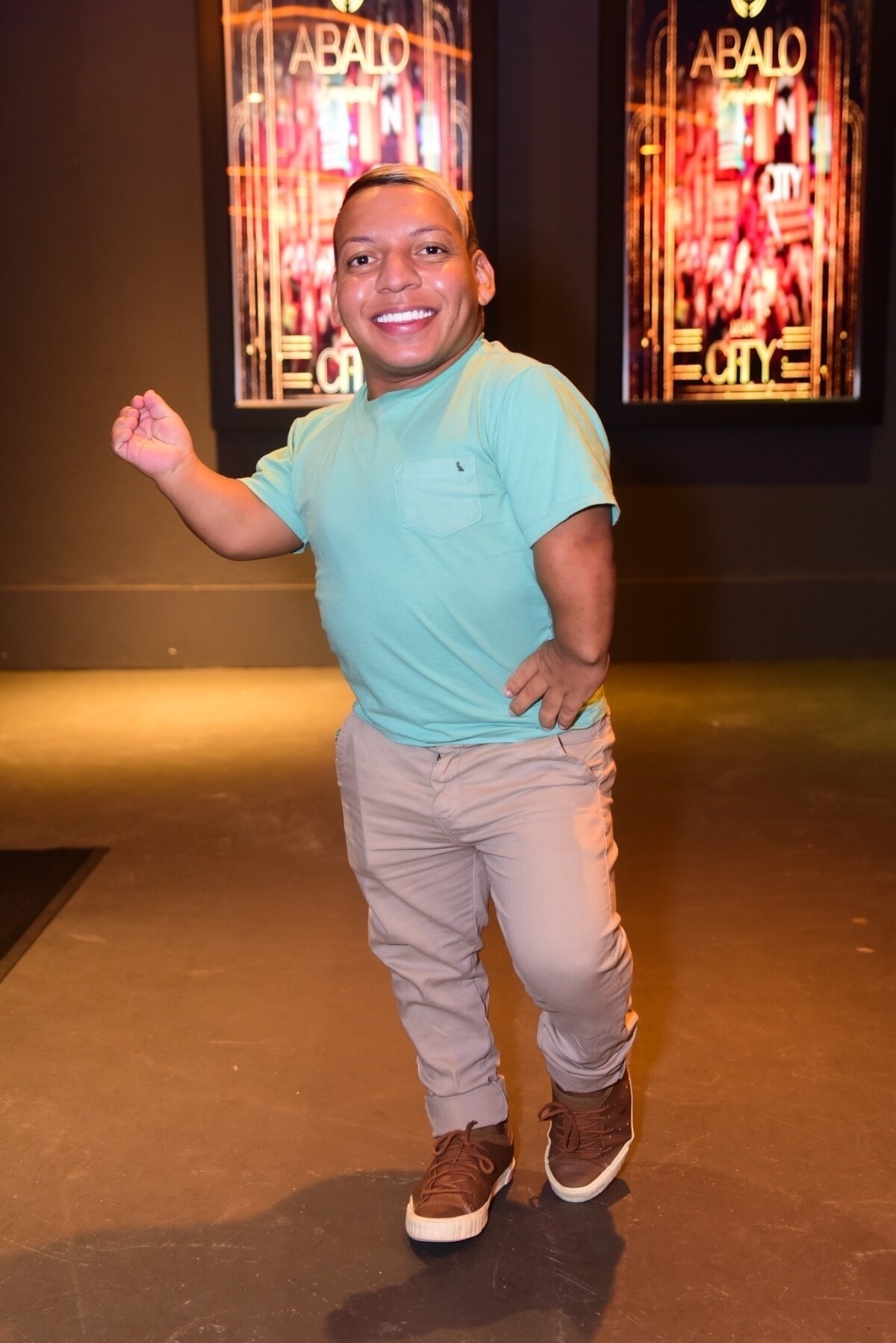 Foto: Tokinho esbanjou simpatia na festa de Luan Santana - Purepeople